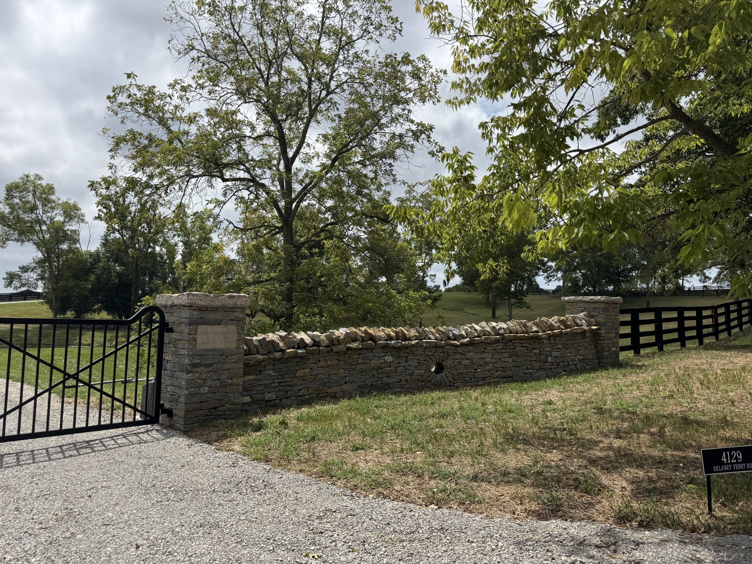 Hidden Gate Farm: Making an Entrance with Dry Stone Masonry - Heller Built